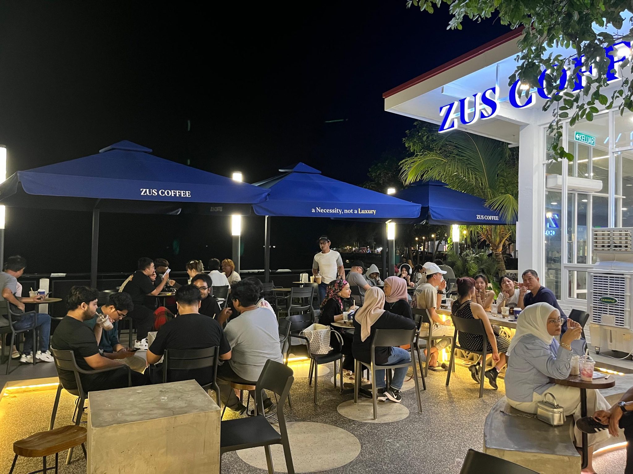 DINING – PD Waterfront